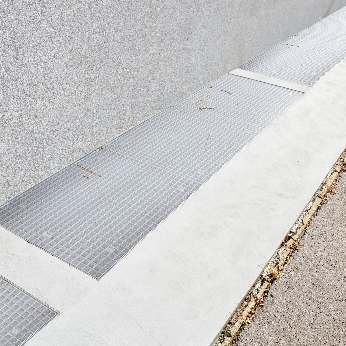 Lightwell and Grate Cover | Protective Grating Mesh | Can Be Cut to Si